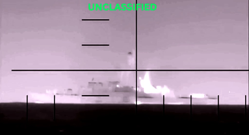 Footage Shows IRIS Dena Sinking as US Sub Torpedoes Return